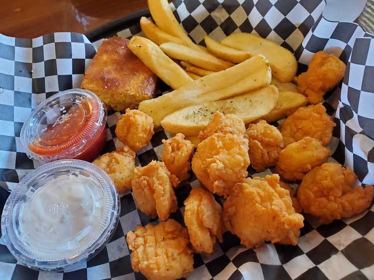 Home | Melvin’s at Riverside